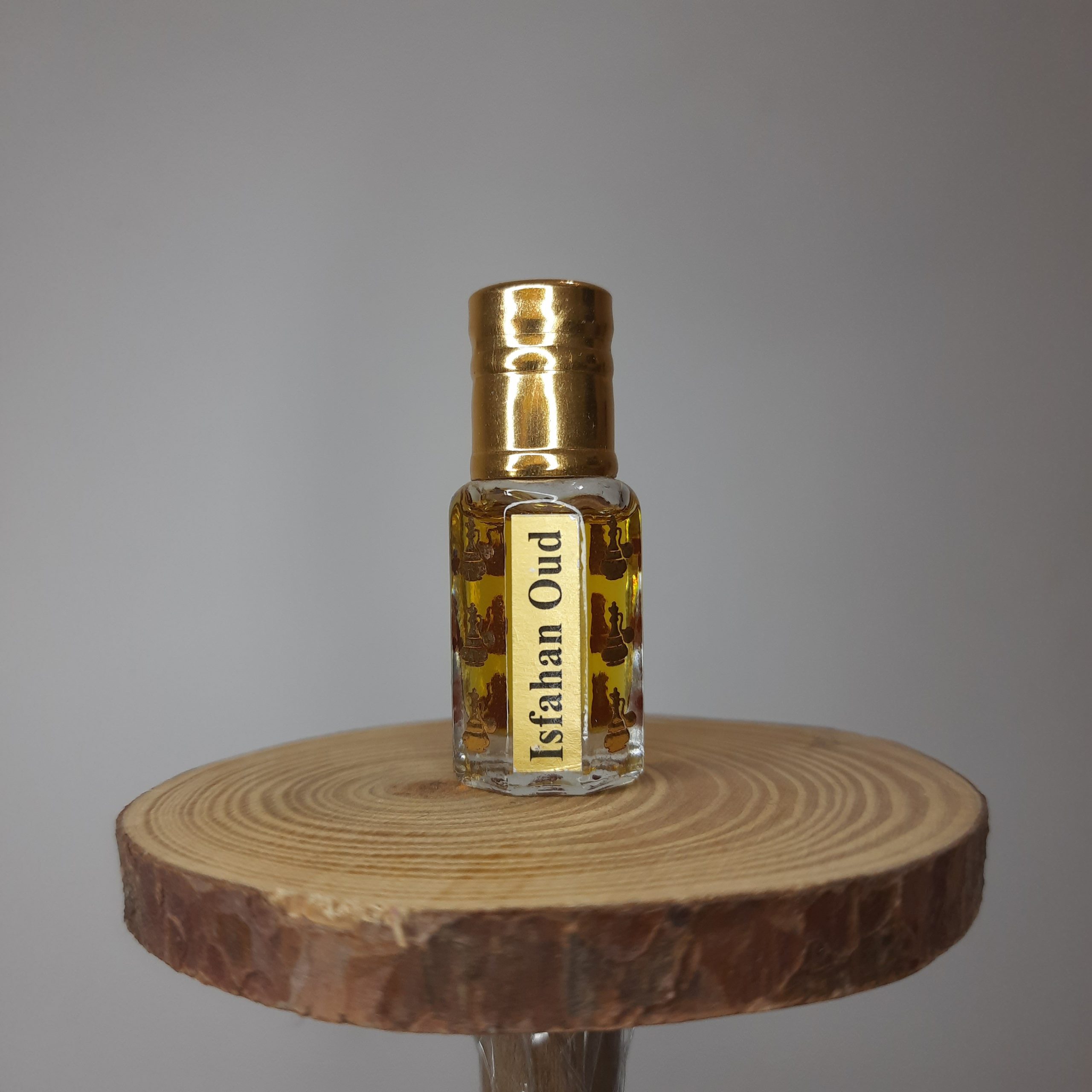 Isfahan Oud Attar – Ruby Aromatic